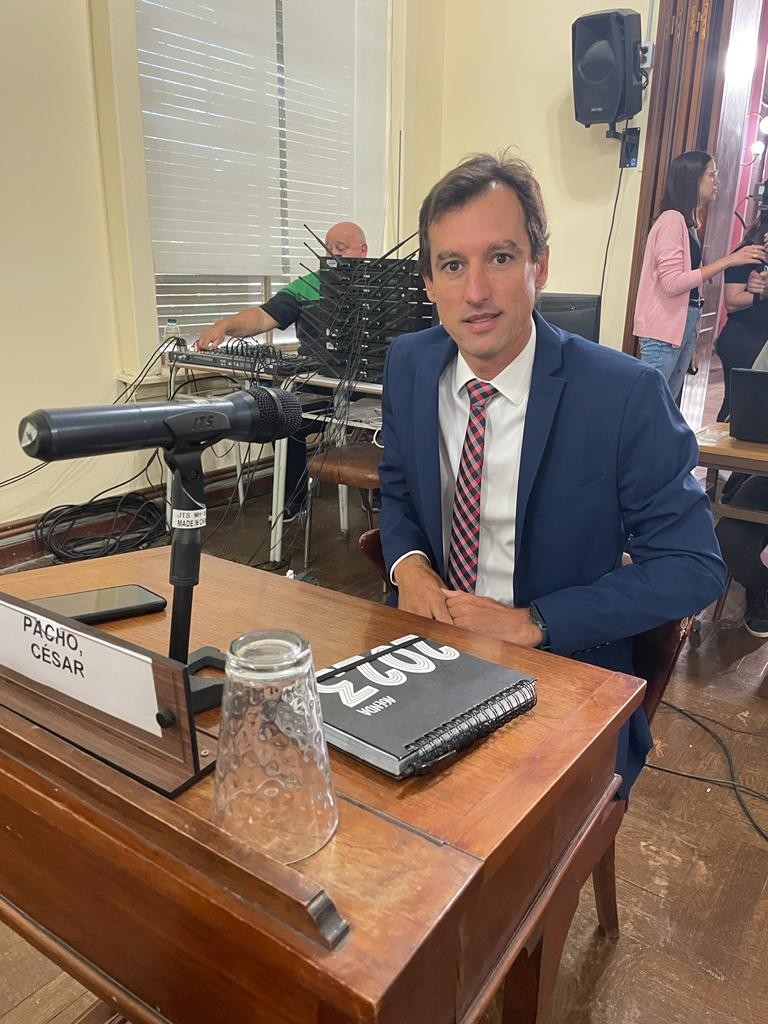 César Pacho presentó su lista fiel a sus convicciones